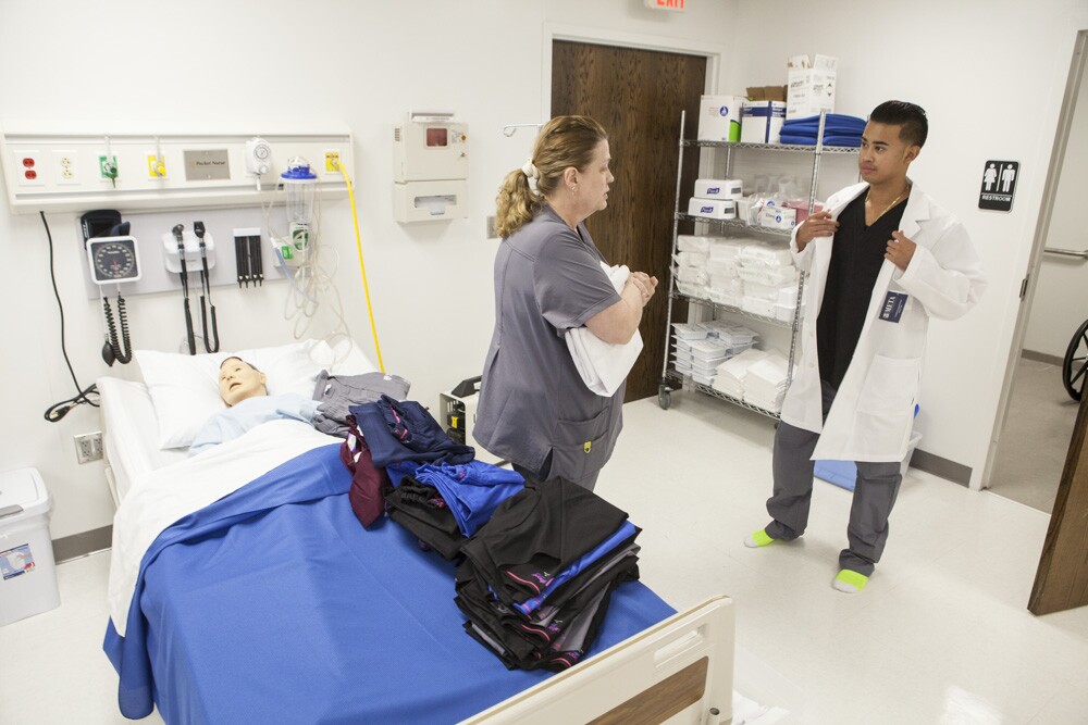 New Skills Lab Provides Realistic Environment for Nursing Students ...